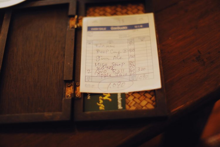 Service Charge vs Tip: Know the Difference Before You Pay